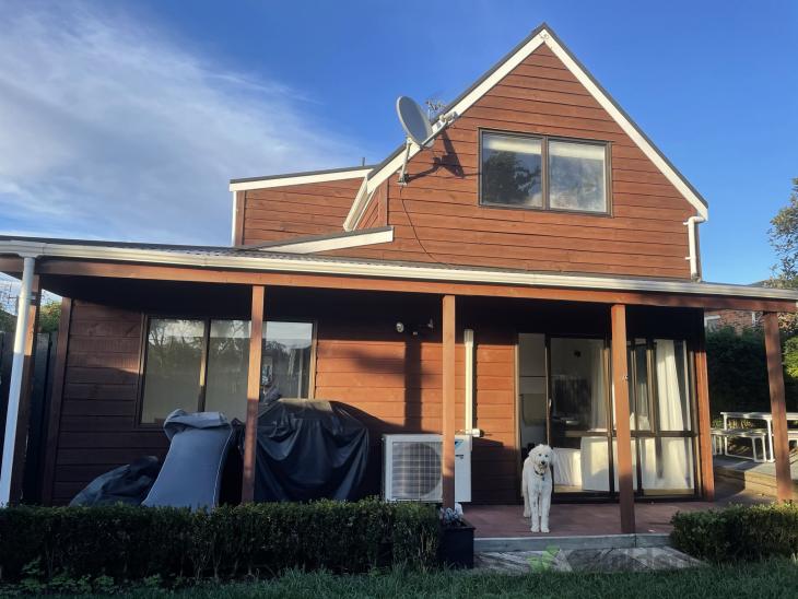 Exterior house stain (# 601017) | Builderscrack