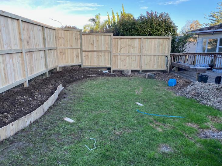 Install Pine Garden Edging (# 620598) | Builderscrack