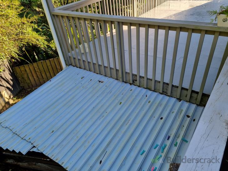 Spa pool deck (# 636411) | Builderscrack