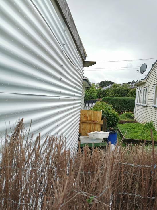 Suburban timber boundary fence (28m) (# 709562) | Builderscrack